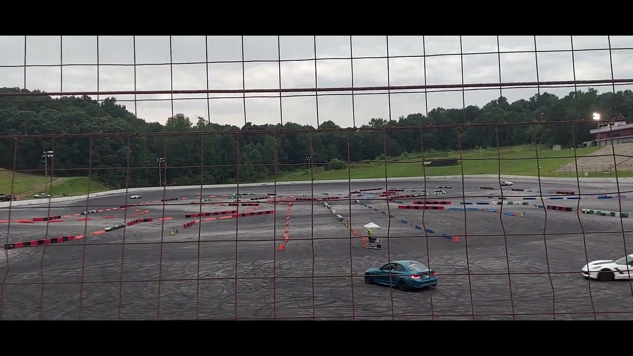 Lanier Speedway Thunder Roadster - YouTube