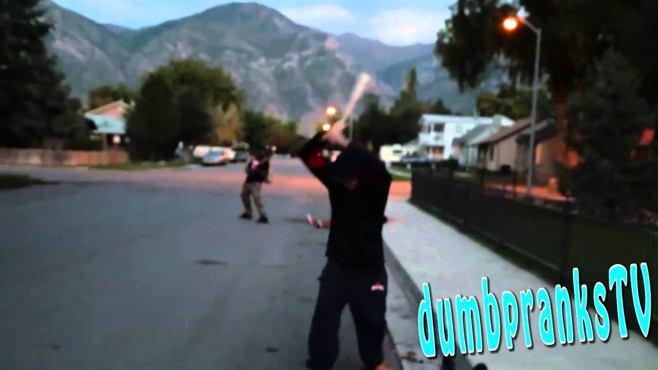 Kissing Prank In The Hood Gone Wrong Prankaster Get Shoot By Ebola Youtube