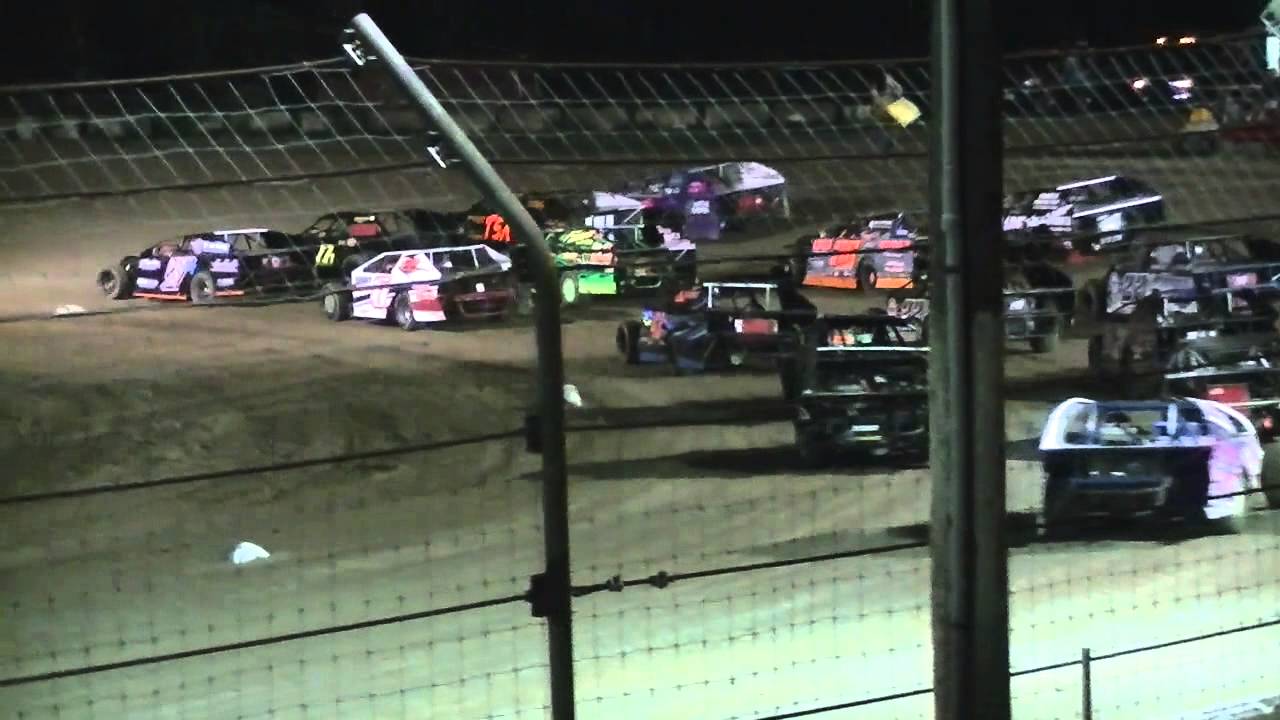 Montpelier Motor Speedway heats and feature August 22, 2015 - YouTube