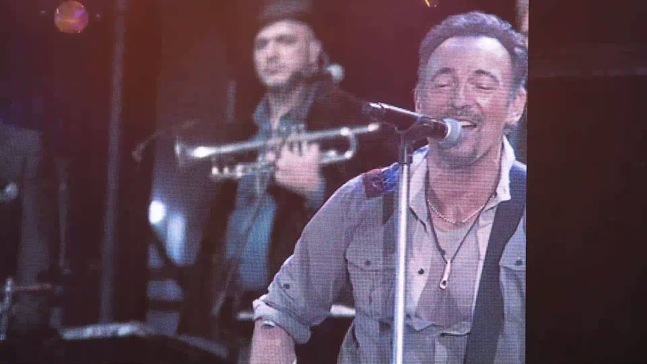 Bruce Springsteen sings Bobby Jean at Hershey Park Stadium May 14, 2014 ...