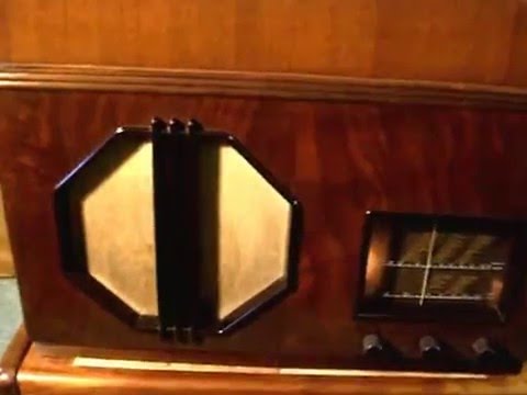His Masters Voice Model 1604 Radio Gram Circa 1946 - YouTube