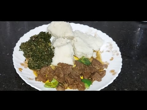 Soor Ugali, coost iyo maraq. ugali, spinach, and meat stew - YouTube