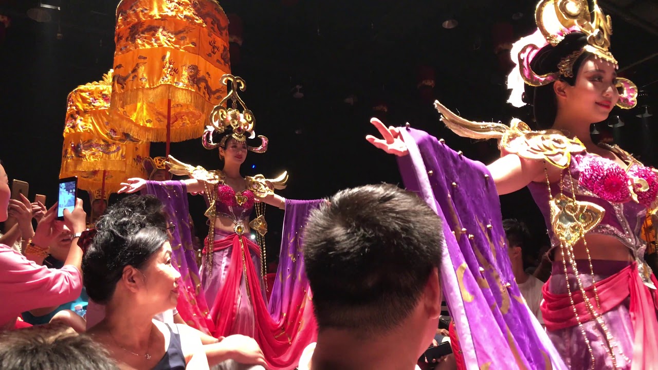 [4K] Show diễn Trương Nghệ Mưu ở Tống Thành - Songcheng Romantic Show ...