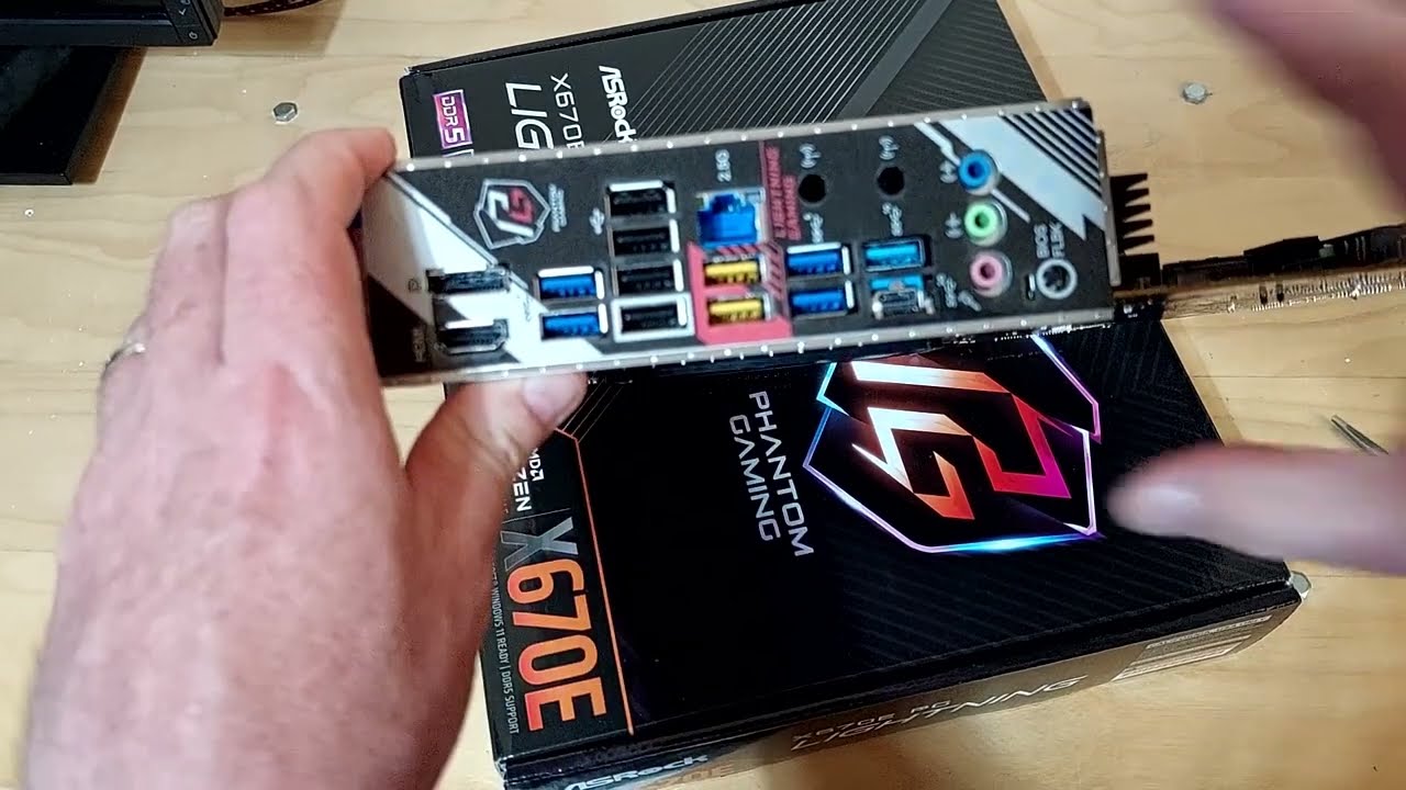 ASROCK X670E PG LIGHTNING #am5 #amd - YouTube