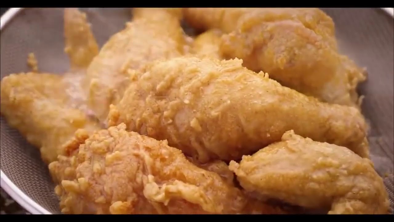 UFC Golden Fiesta Big Crunch "Crack" - YouTube