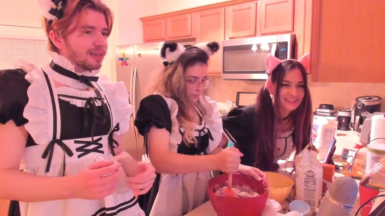 Streamed 30/12/21 - JOJOCON // Maid Baking Stream w jojosolos ...