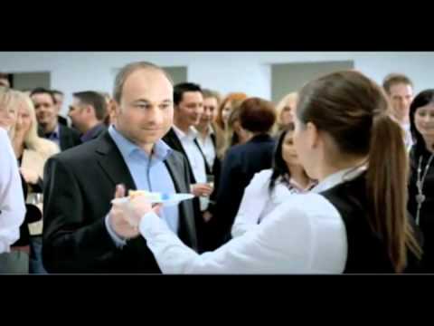 Youtube Kacke - Marcel Davis hat große Eier | 1&1 TV Commercial ...