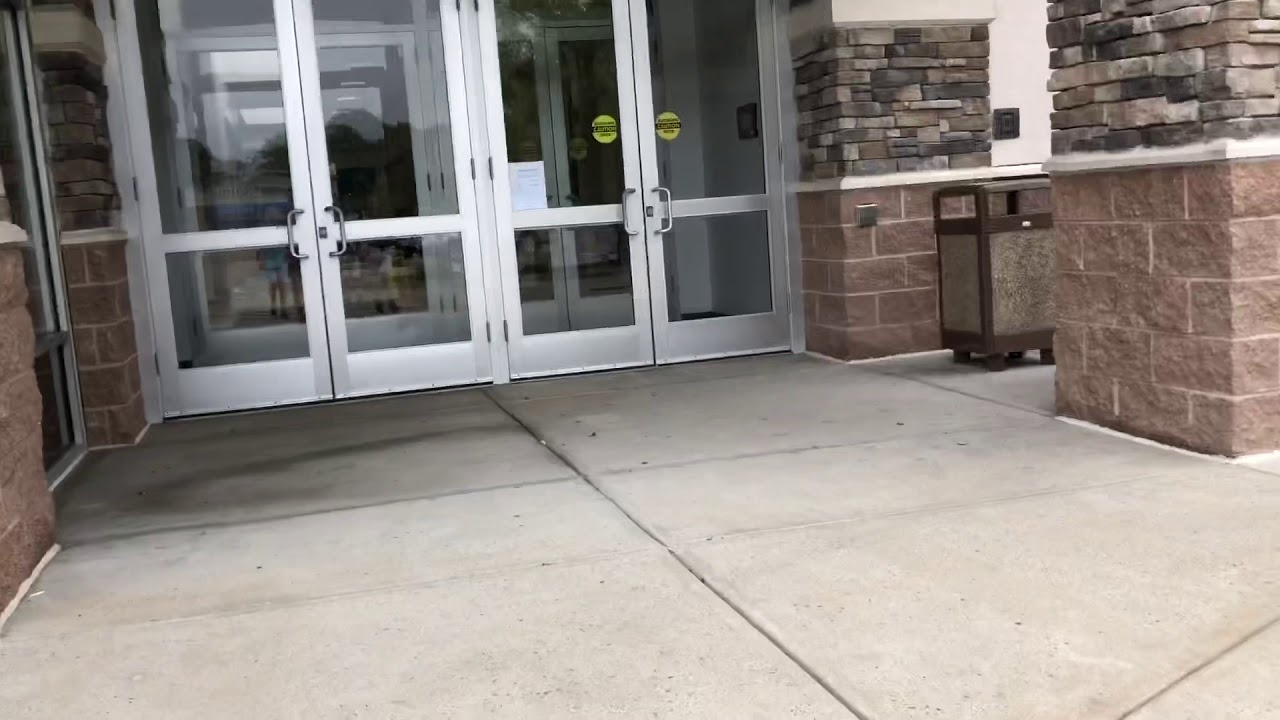 Walpole Mall 2020 Tour - YouTube