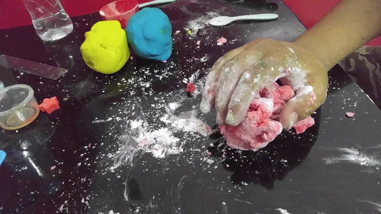 How to make play doh red color - YouTube