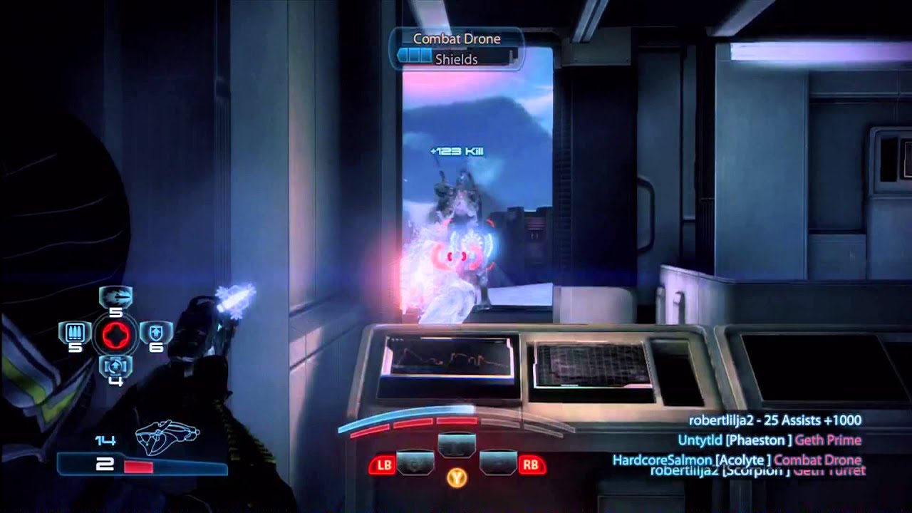 Gold Quarian Female Engineer Gameplay White Geth Full Team - YouTube