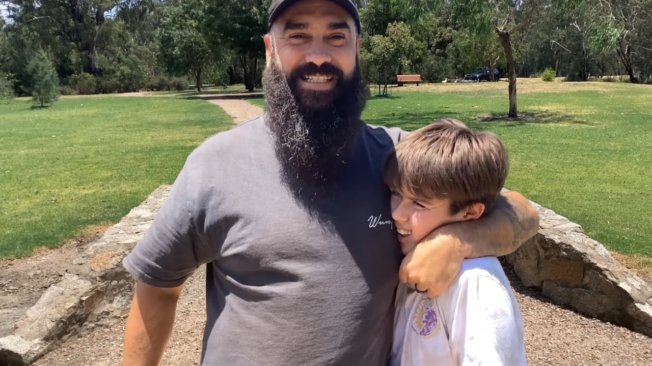 "Father of the year" (part 1) JOHNO MISADVENTURES - YouTube