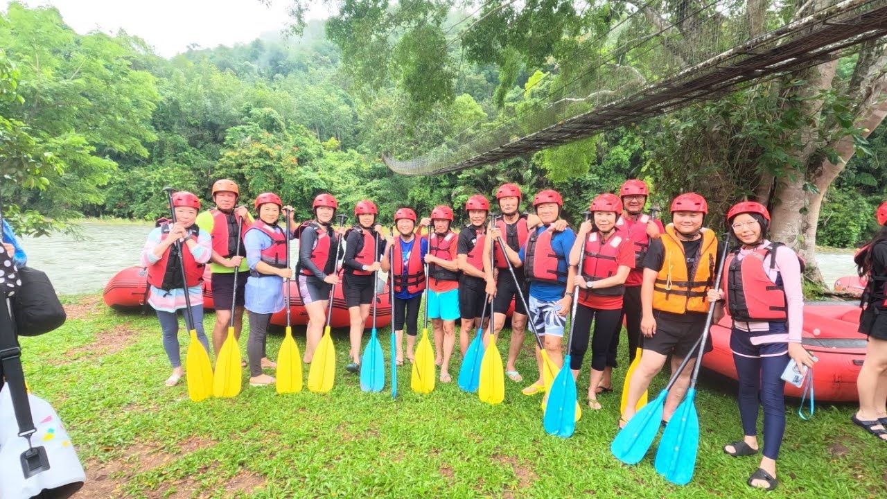 Water Rafting at Kiulu River, Sabah - YouTube