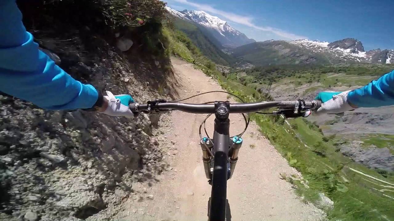 Le Tour Bike Park - Chamonix. Enduro MTB - YouTube