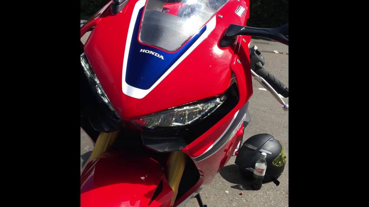 Honda CBR 1000RR Fireblade SP1 - YouTube