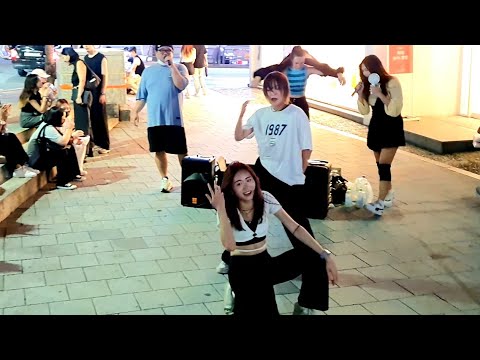 SINGAPORE DANCE TEAM. FIRST HONGDAE BUSKING WITH BLACK MIST: BEL & ALINA. CUTE SPLENDID.