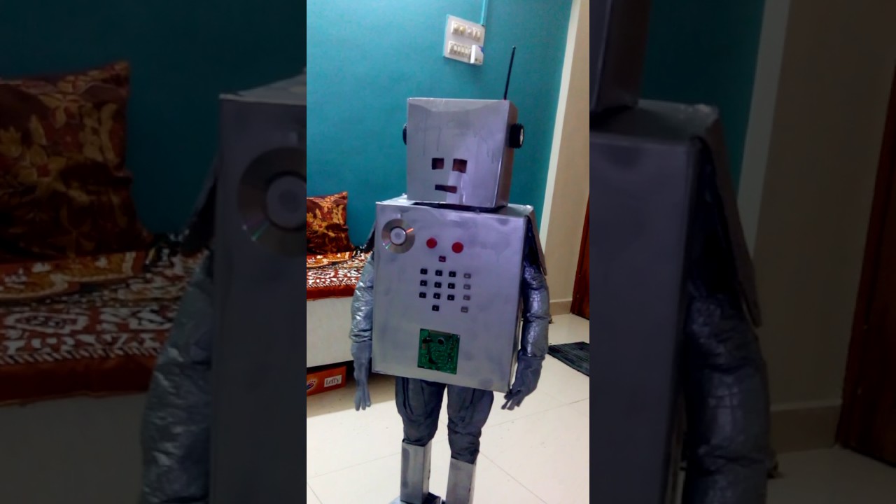 Fancy dress .. robot - YouTube