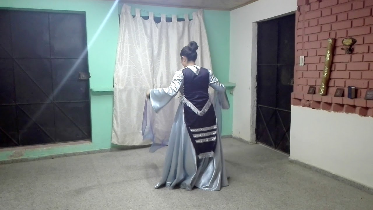 Danza Adoración Cordero y León - YouTube