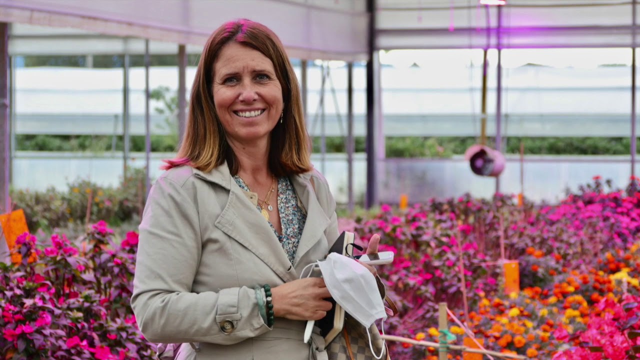 Visita a Produtores de Plantas da Flora Toscana - YouTube