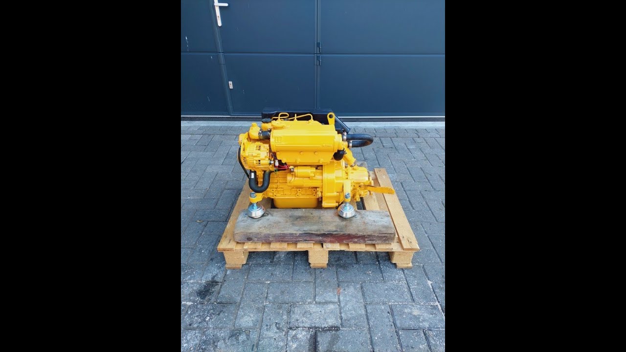 Vetus M3.28 scheepsmotor keerkoppeling en dashboard - YouTube