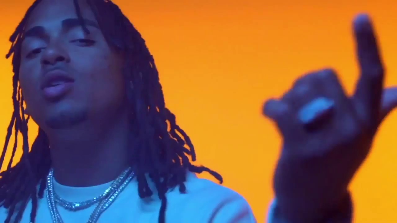 Anuel AA - Brindemos Ft. Ozuna (Video Oficial) - YouTube