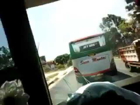 Kejar - kejaran bus  ...akhirnya brakk !!