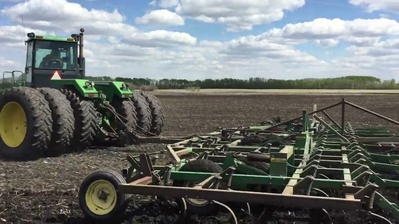 JOHN DEERE 8770 - YouTube