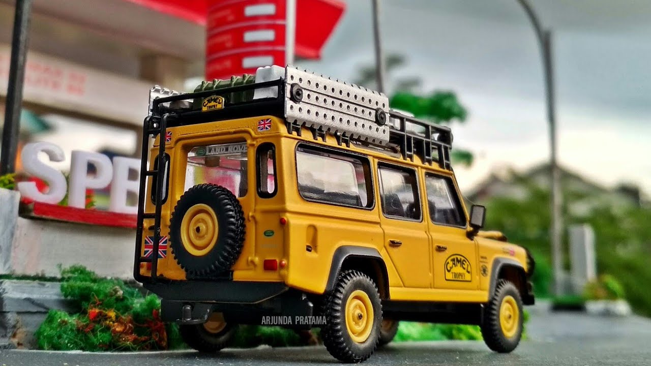 Land Rover Defender 110 "Camel Trophy" - YouTube