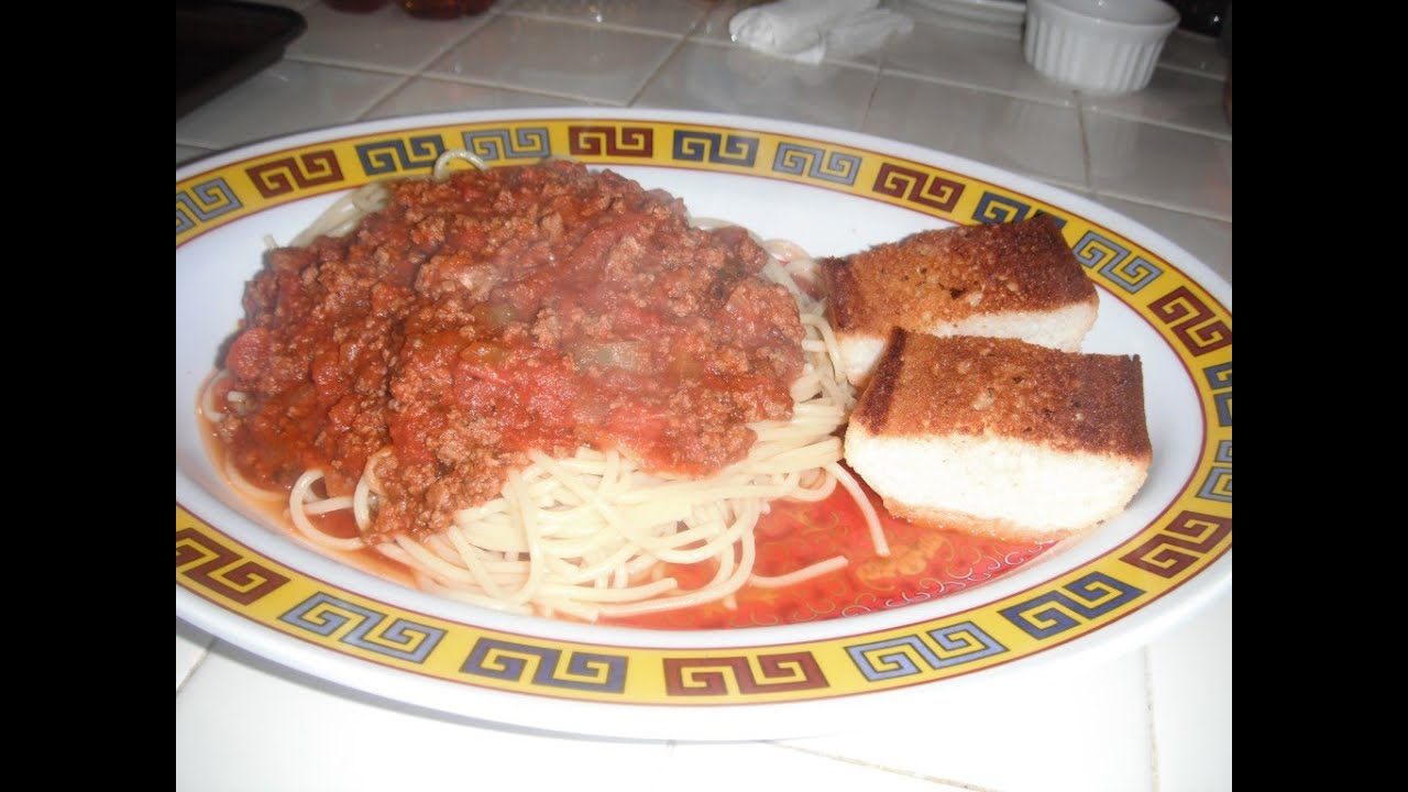 How to Make Homemade Southern Spaghetti Sauce Recipe - YouTube