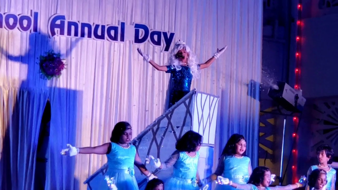 Let it go from frozen movie - Sasha as Elsa - YouTube