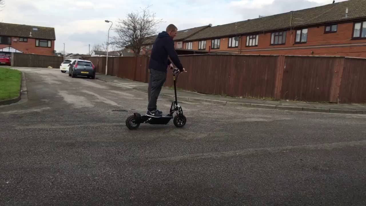Electric scooter 1600w top speed (Fast) - YouTube
