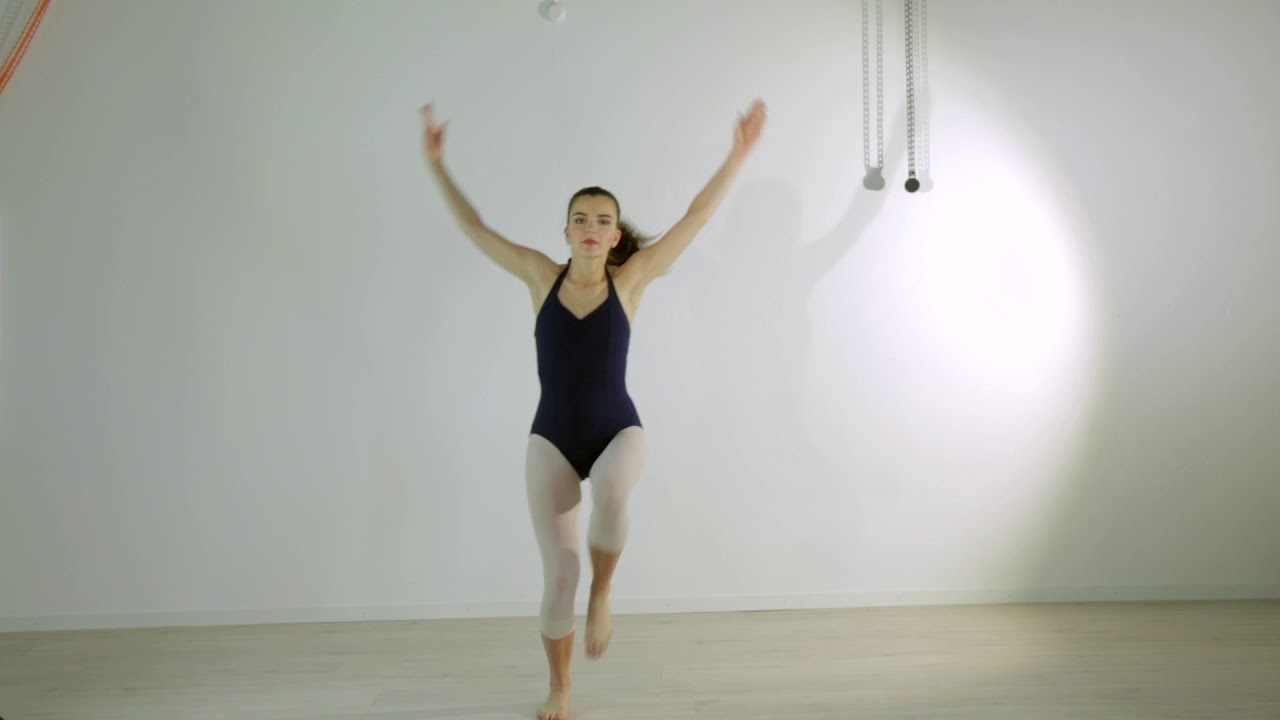 Saut de chat - Danse classique et contemporaine pour enfants - Ecole de ...