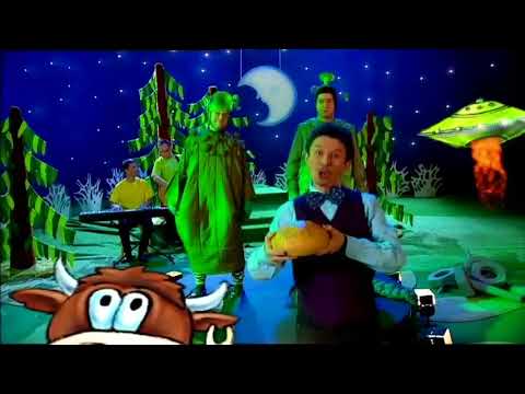 PRZYLECIAŁY UFOLUDKI_Jacek Wójcicki-Pan Tenorek/Radiowe Nutki - YouTube