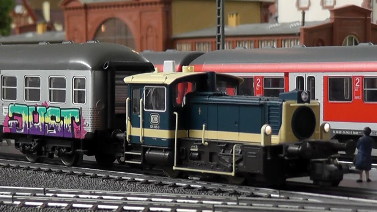 Model Railway 3-wire AC system by Marklin - YouTube