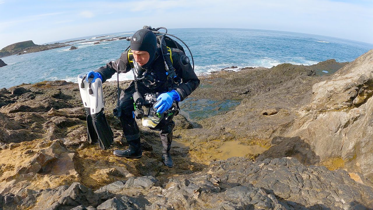 Scuba Diving the Surf Zone - YouTube