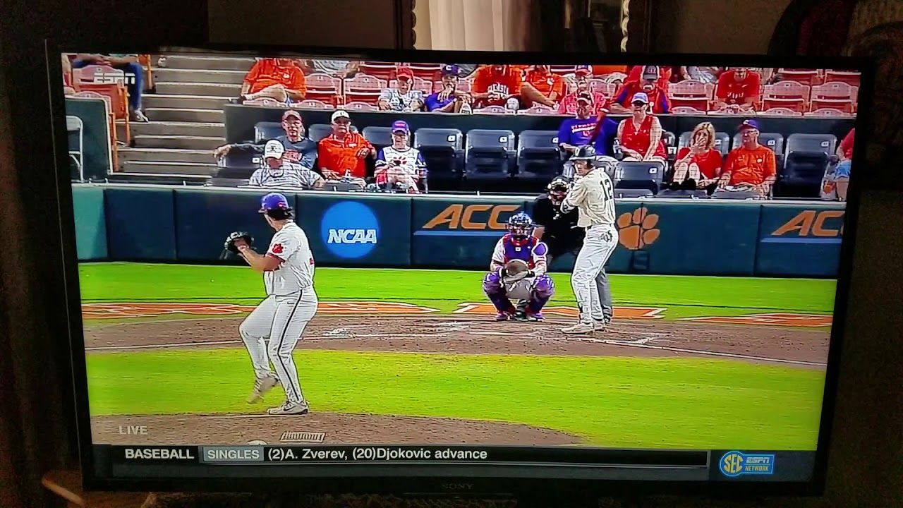 Connor Kaiser - adding a couple more RBIs! - YouTube