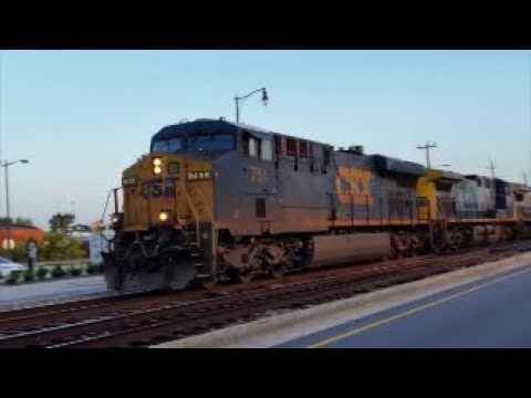 [CSXT]751 GE ES44AH,482 GE CW44AC,7852 GE CW40-8 Leads Q410-18 HIGH & WIDE & 200+ Cars In Fay NC ...