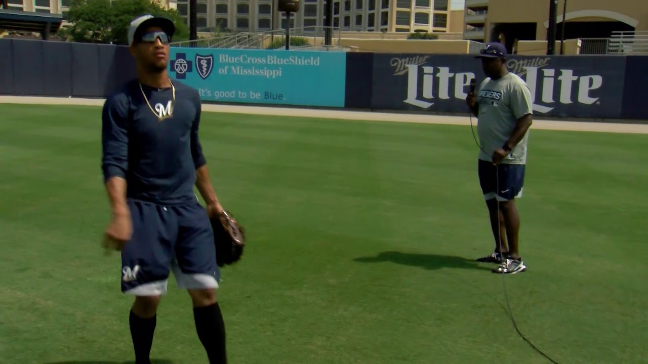 Baseball Basics with Barry Lyons - Outfield with Johnny Davis (Part 5 ...