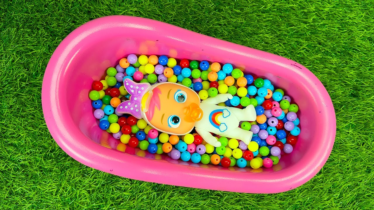 ASMR 🎨 Inspired Drizzle 💫 Falling Beads in a Radiant Flow - YouTube