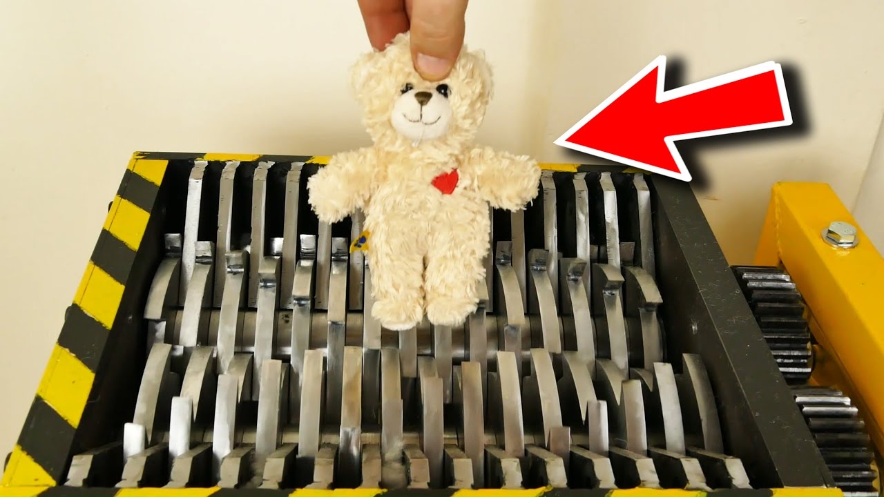 LOOK CLOSELY WHAT WILL HAPPEN TO THE TEDDY BEAR - THE SHREDDER SHOW ...