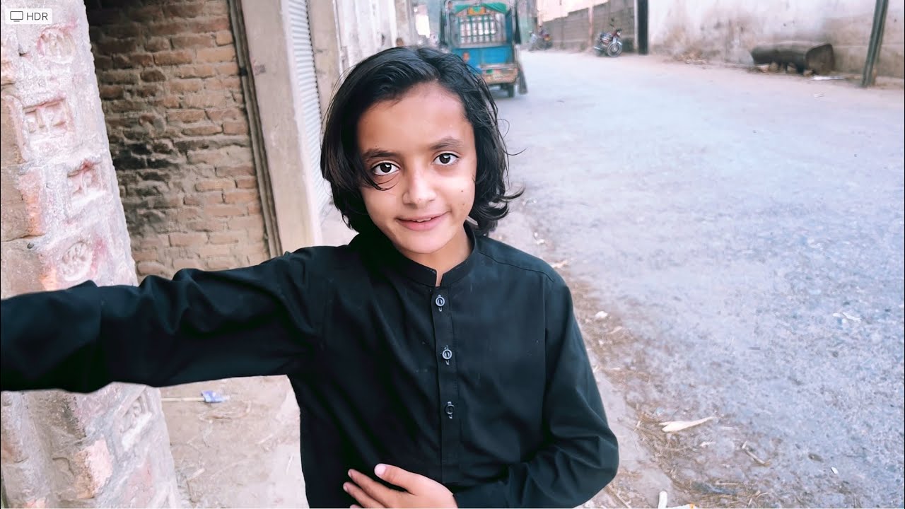 Rameez gir Gaya || Naeem aw Rameez vlog - YouTube