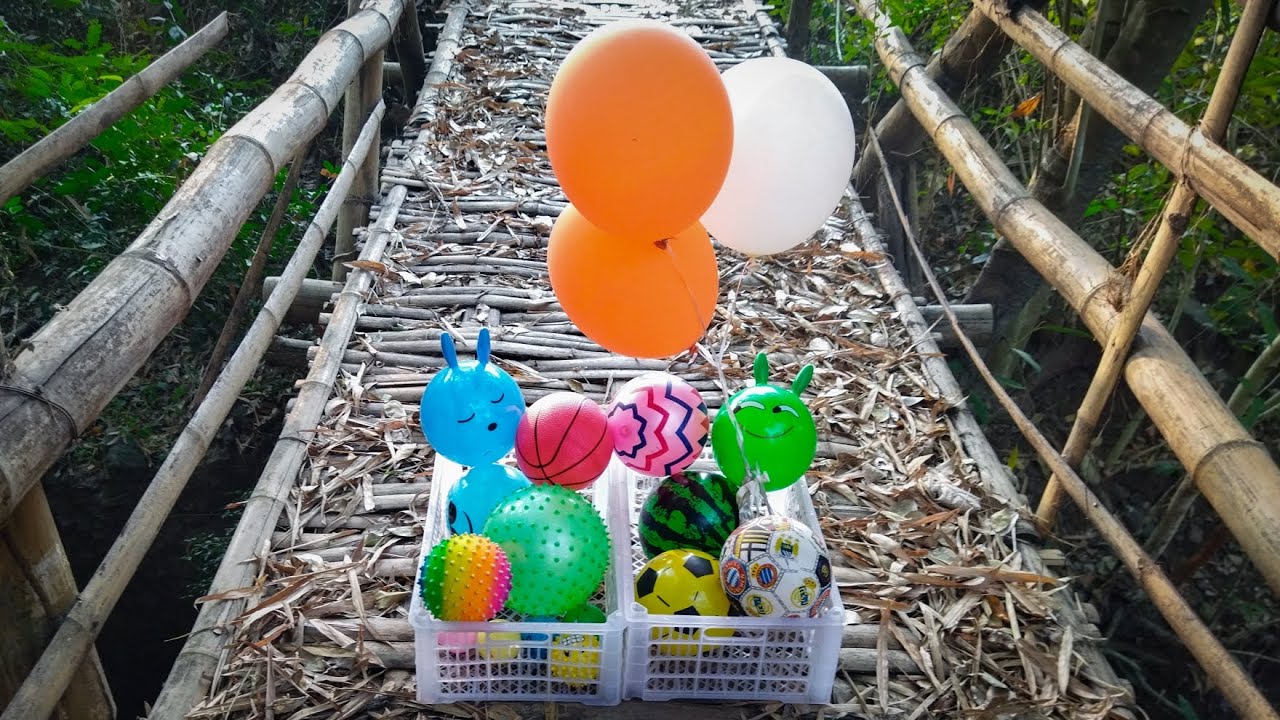 Drama main lempar bola di atas jembatan dan meletuskan balon - YouTube