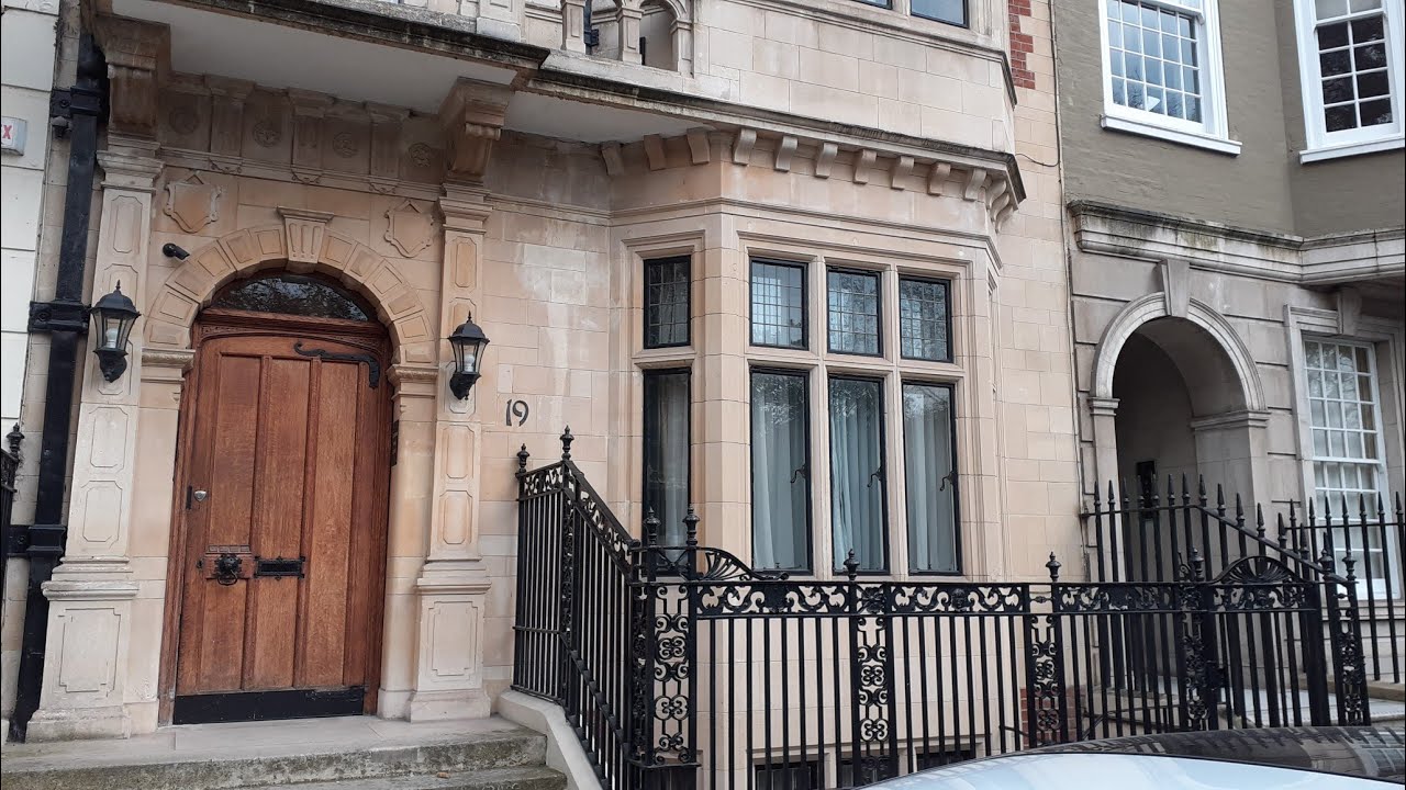 Luxury Neighbourhood Belgravia | Cadogan Place Homes - YouTube