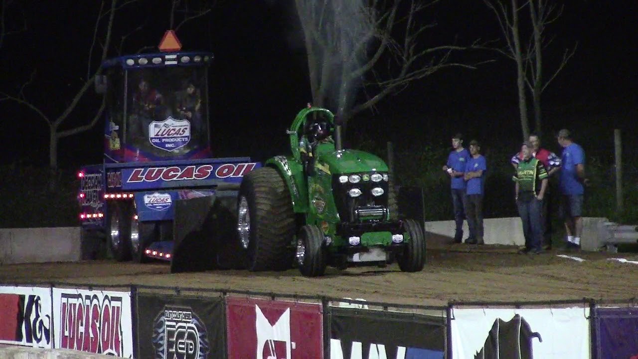 Davey Moore driving "One Moore Deere" at Boonsboro, MD May 2018 - YouTube