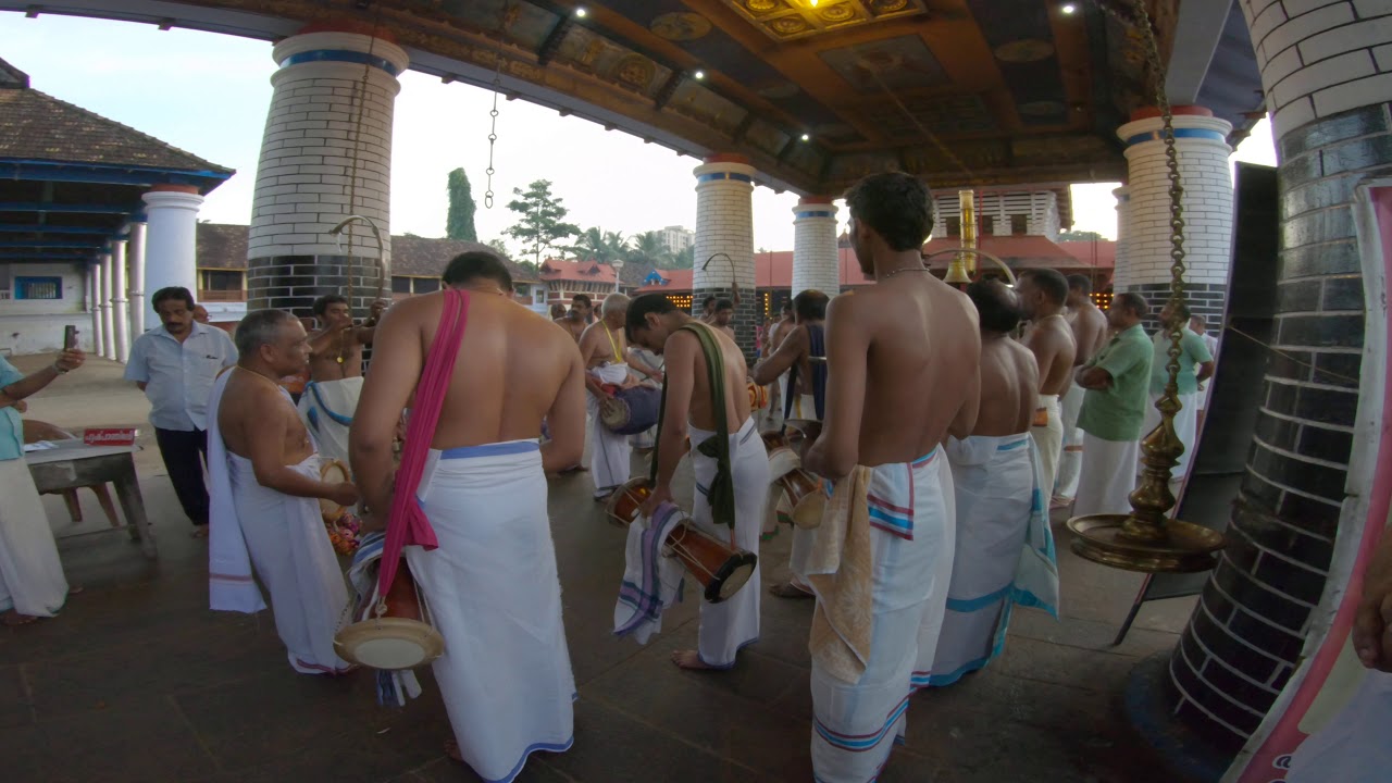 Panchavadyam-1 - YouTube