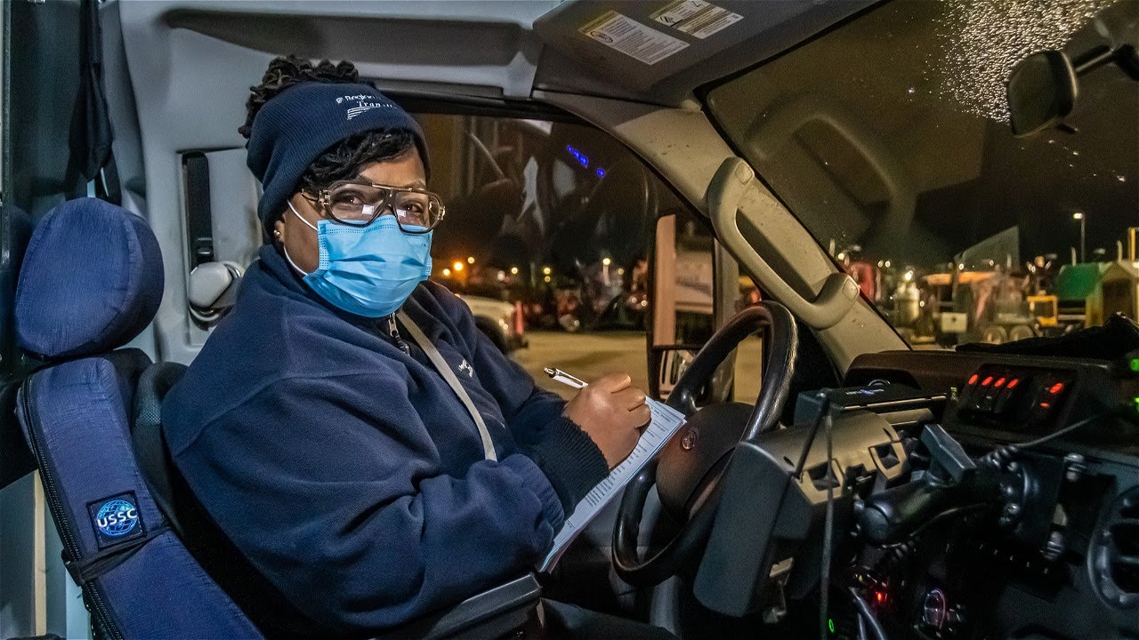 People of Peel: TransHelp bus operator Sharon's story - YouTube
