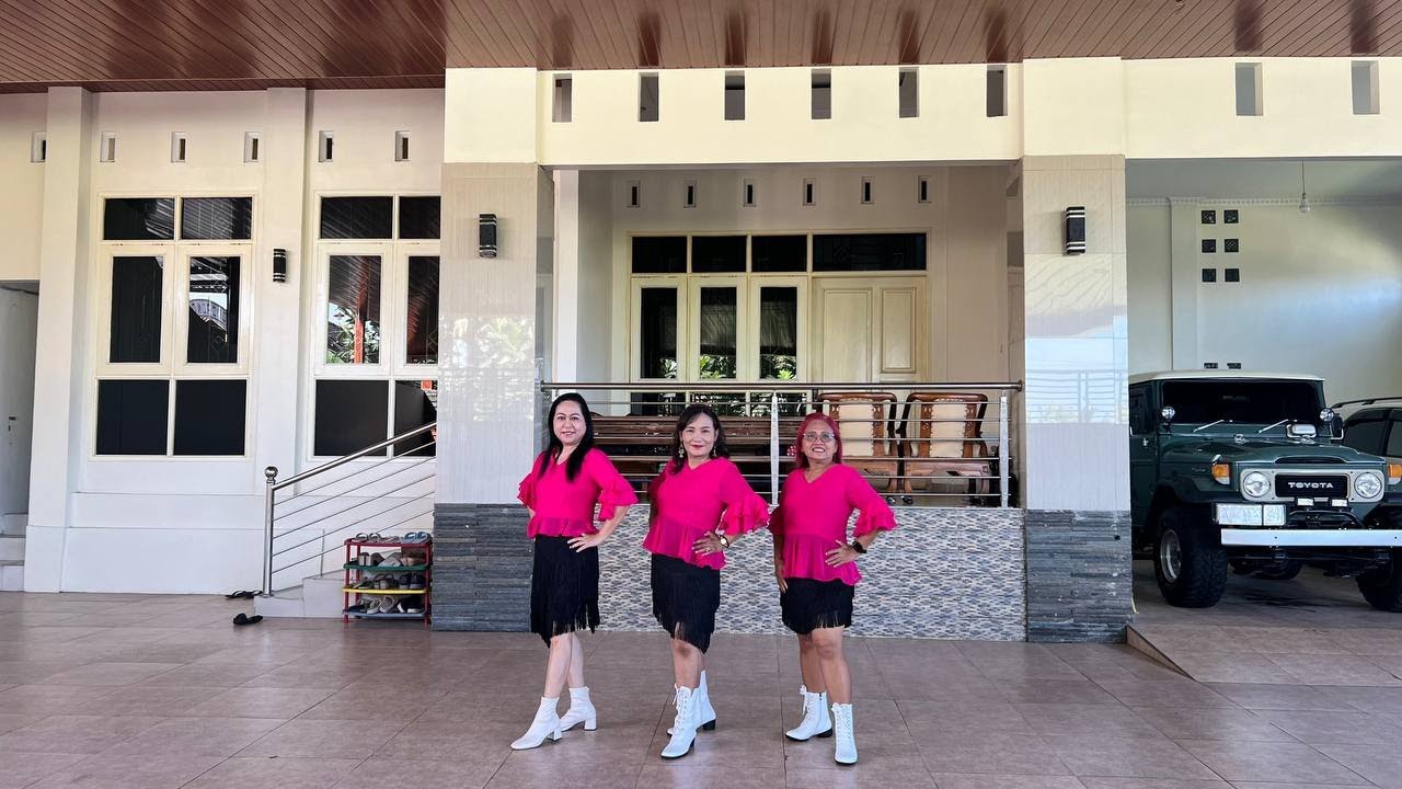 BELLA -Line Dance by Kartika Dewiana (INA)-Demo by 3 Besties - YouTube