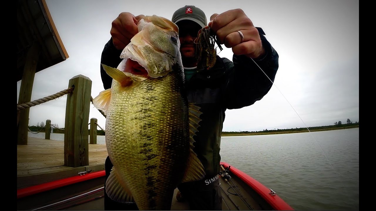 Winter Jig Fishing for Big Bass - YouTube