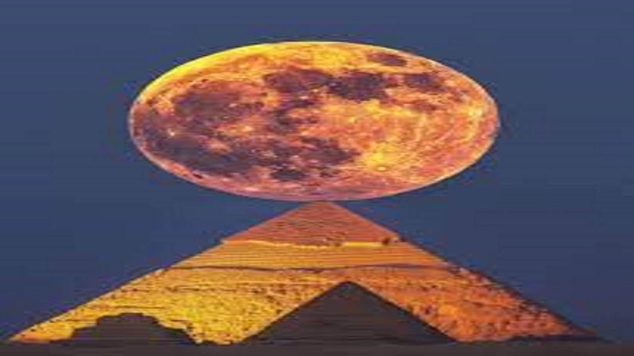 HARVEST MOON OVER ZEITPYRAMIDE? - YouTube