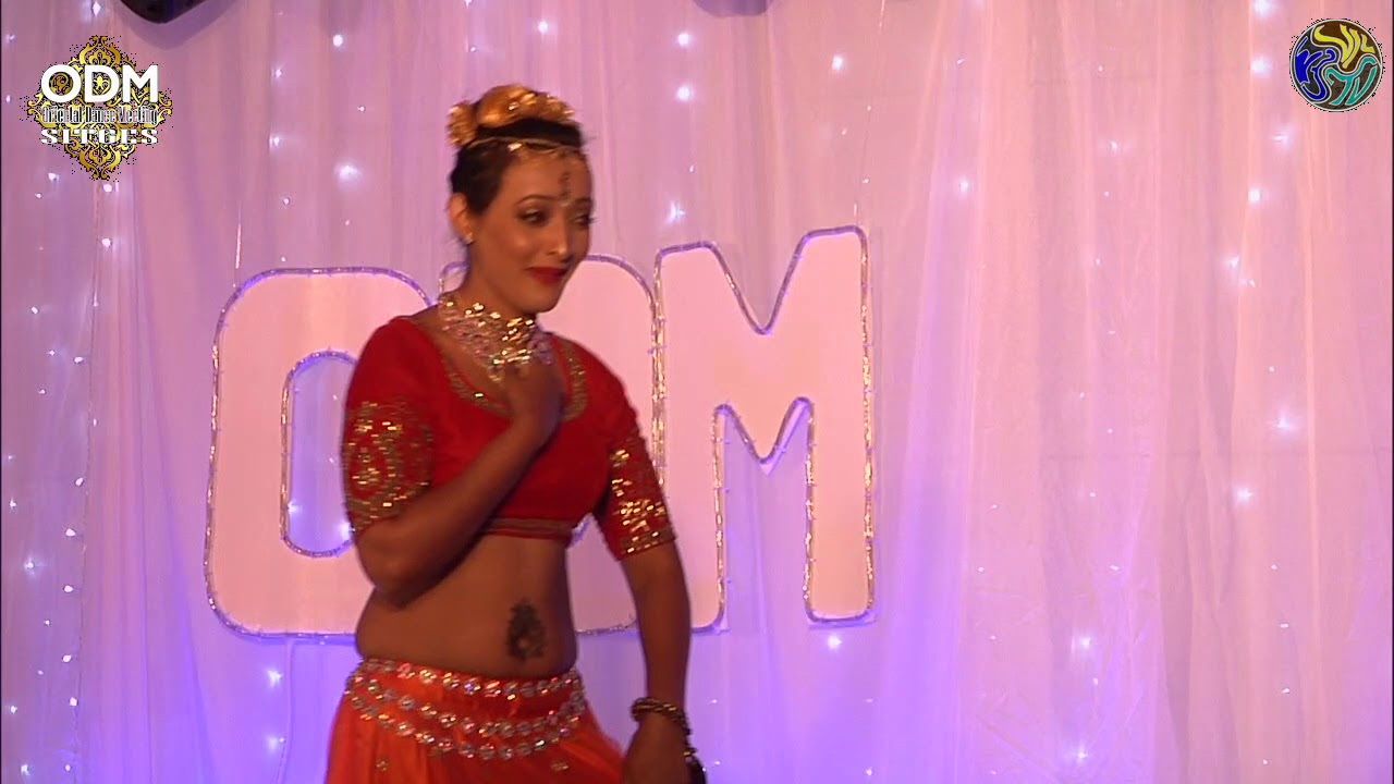 Sonia Shil | Chamma Chamma | Oriental Dance Meeting | Sitges - YouTube