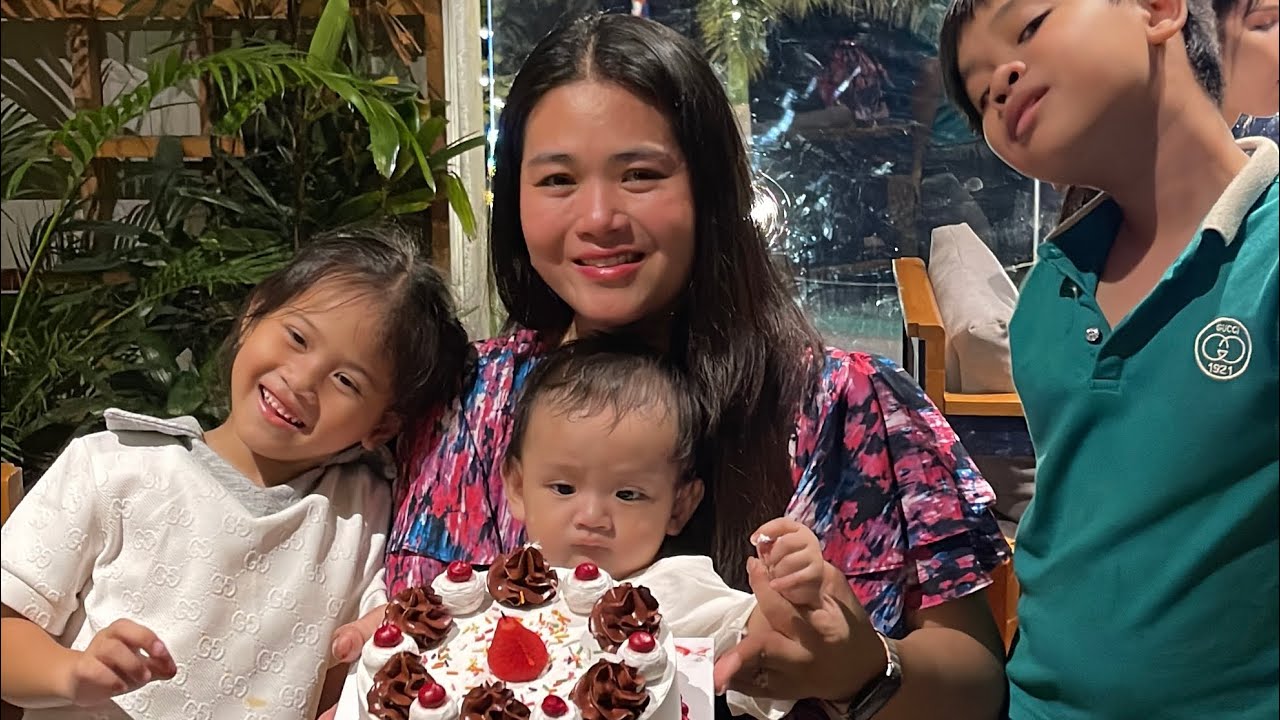 Sethika celebrates Birthday for mommy with family - YouTube